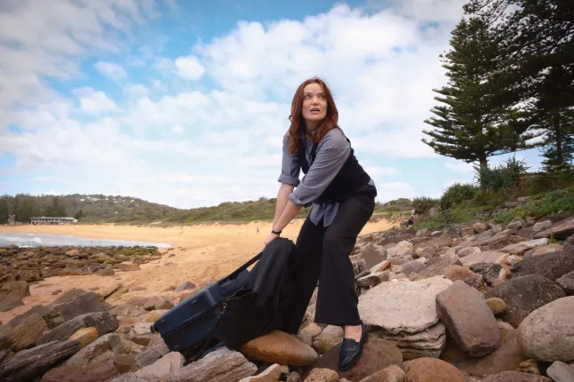 Anna Samson Makes History as the First Female Lead in Death in Paradise ...